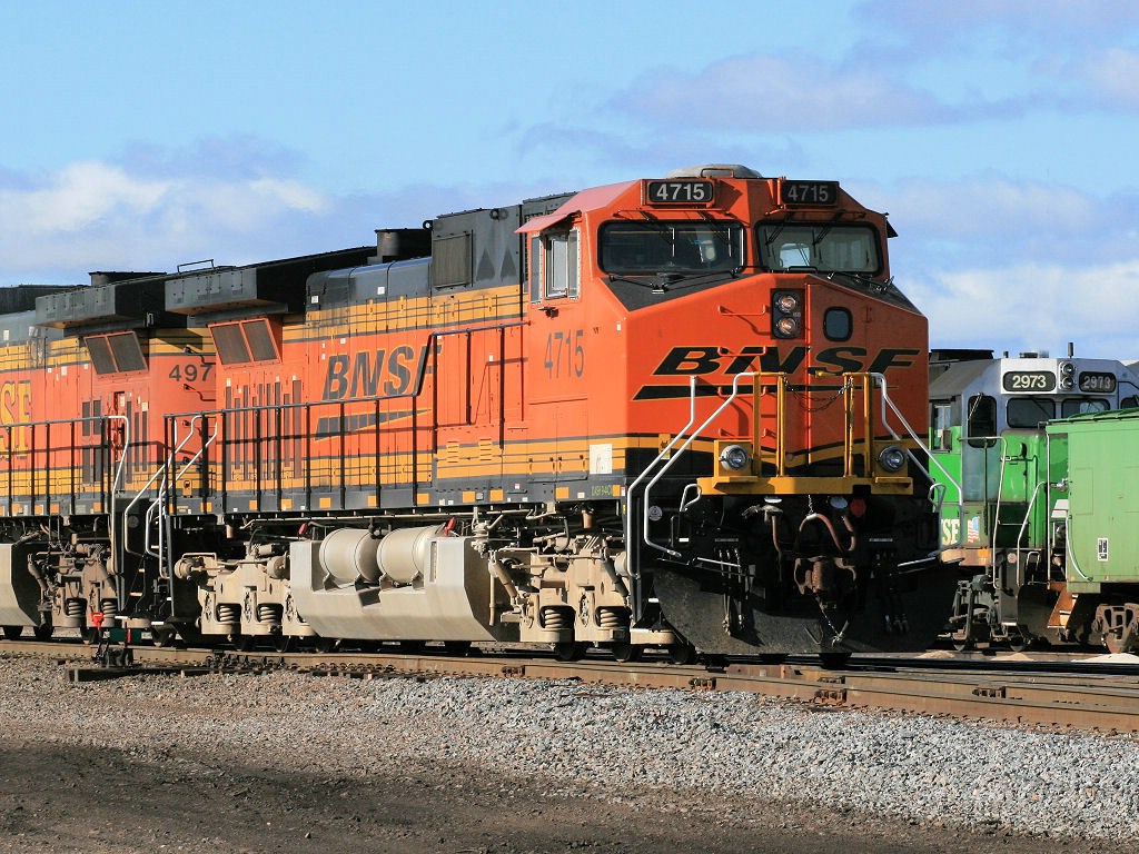 BNSF 4715